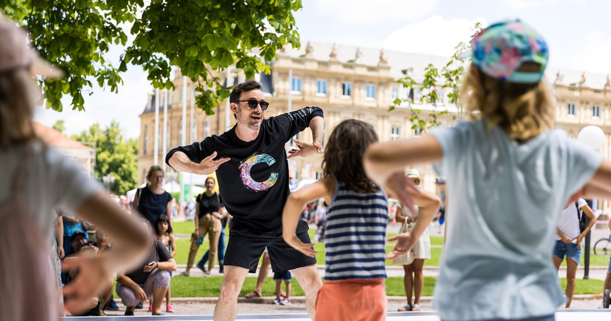 COLOURS in the City: Playground